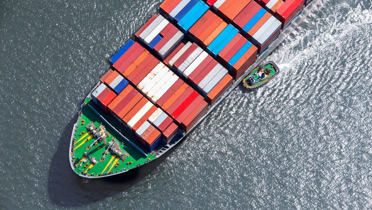 Humidity management during the transports of goods in containers | IUMI